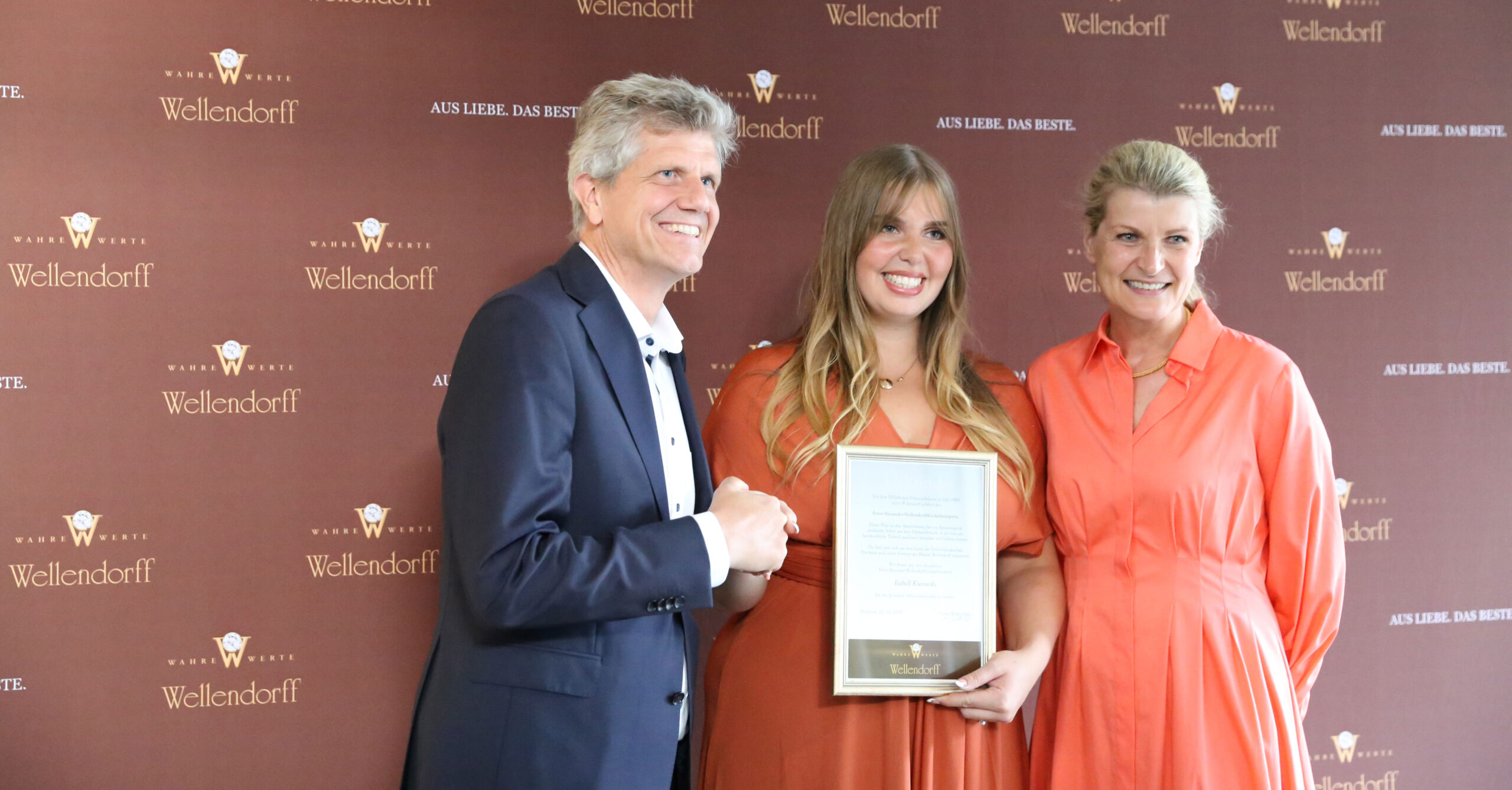 Handwerkskunst: Zum 30. Mal von Wellendorff ausgezeichnet | Blickpunkt ...