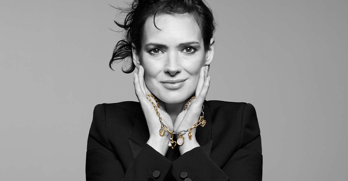Pandora: Nächstes Kapitel der „Be Love”-Kampagne mit Winona Ryder ...